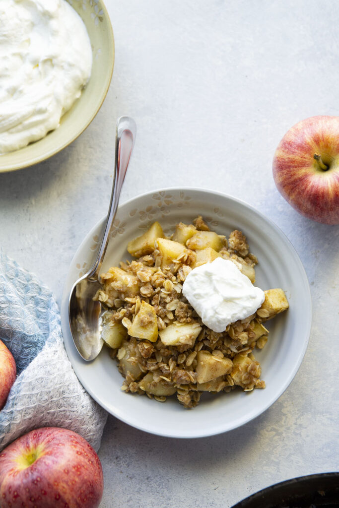 Skillet Ginger Apple Crisp