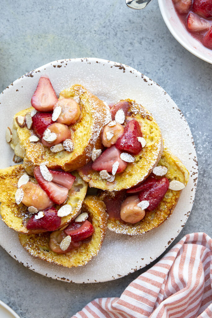 Amaretto French Toast with Caramelized Strawberry Banana Sauce