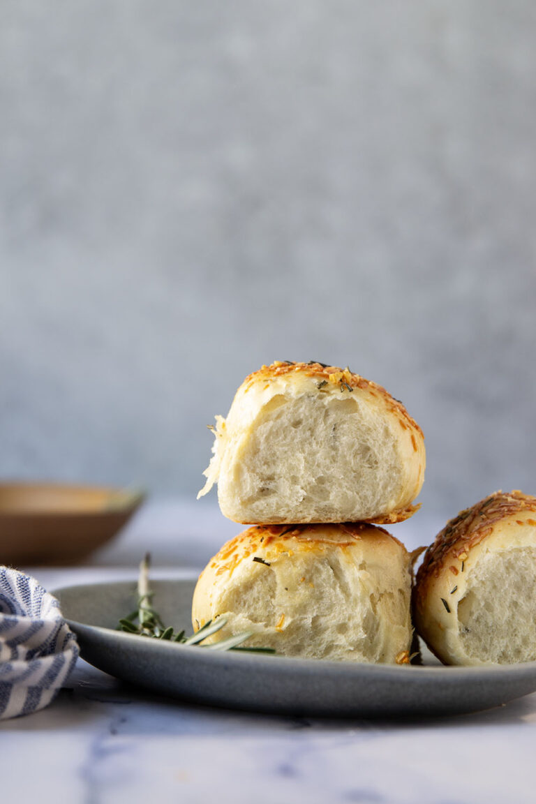 Asiago Rosemary Dinner Rolls